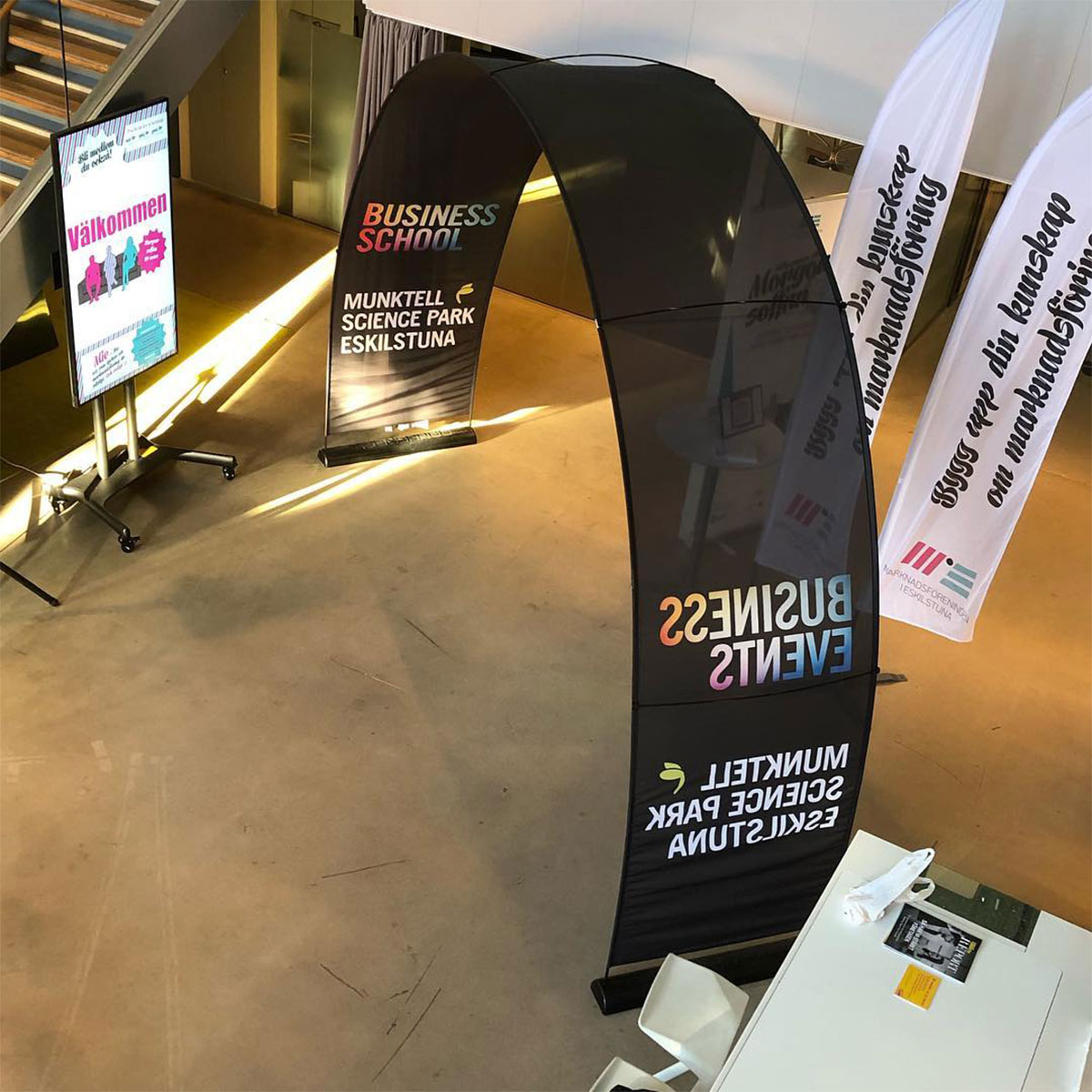 Portable, Branded Arches for Indoor Events